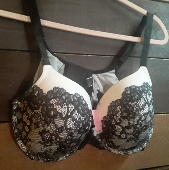 Victoria's Secret | Intimates & Sleepwear | Like New Victorias Secret ...